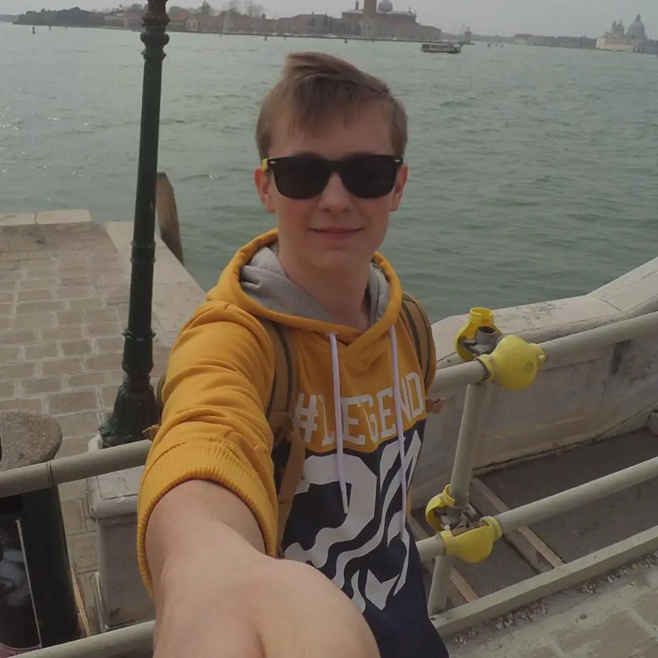 Contact Us - Tutorial45